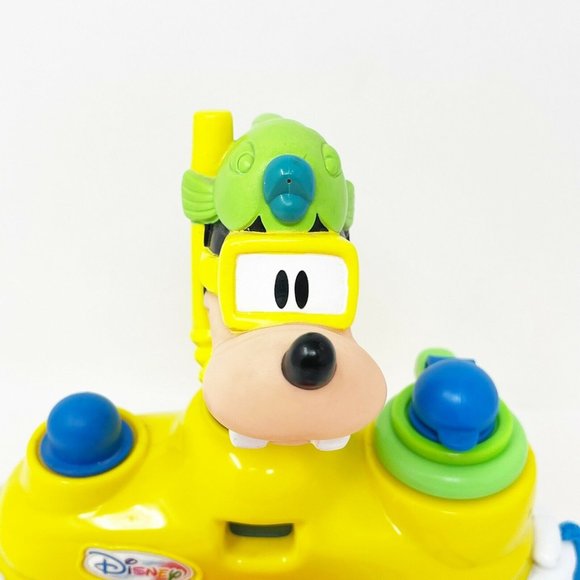 Disney | Toys | Vintage Disney Goofy Water Squirter Blaster Toy Camera ...